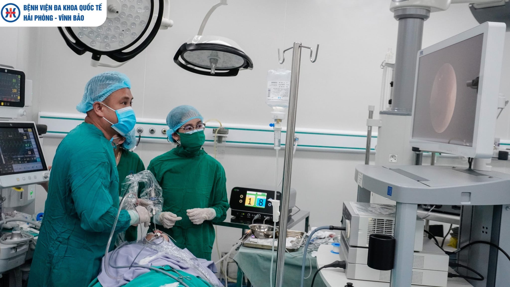ĐIỀU TRỊ PHẪU THUẬT CẮT AMIDAN VÀ NẠO V.A BẰNG DAO PLASMA CHO BỆNH NHÂN ...